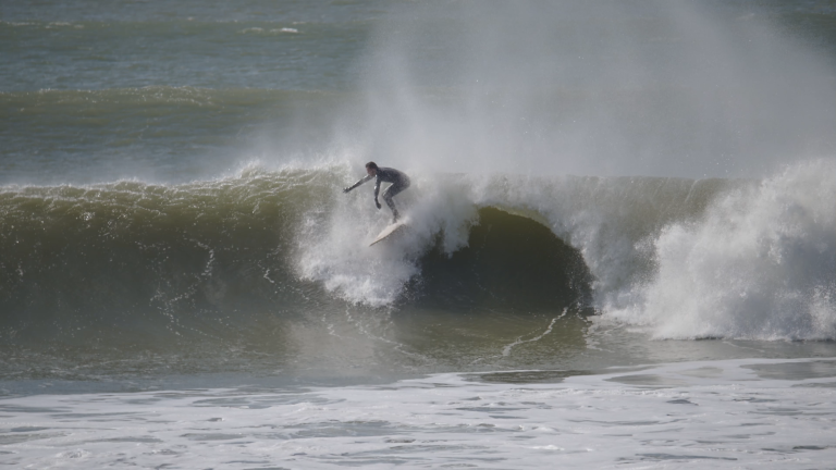 La science des vagues : comprendre les conditions météo pour mieux ...